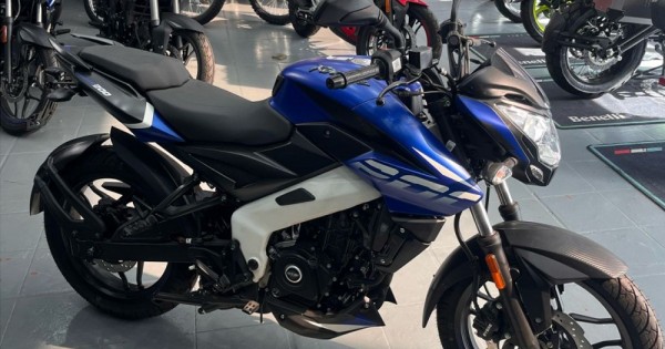 Bajaj Rouser Ns 200 - Milano Motos